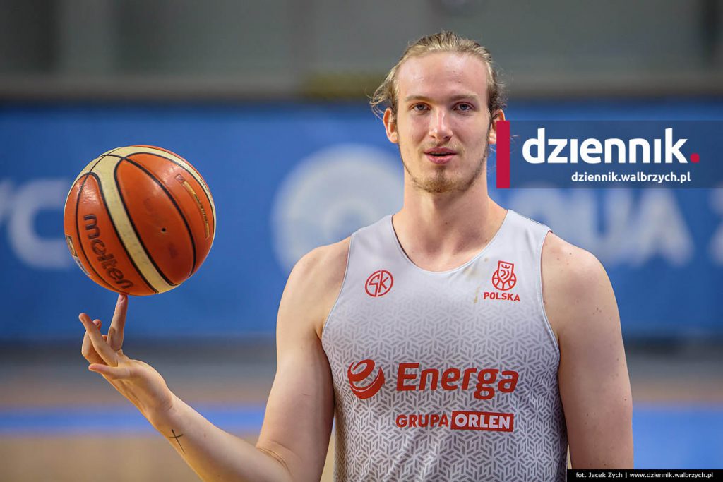 Olek Balcerowski. Wałbrzyszanin o krok od gry w amerykańskiej lidze NBA ...